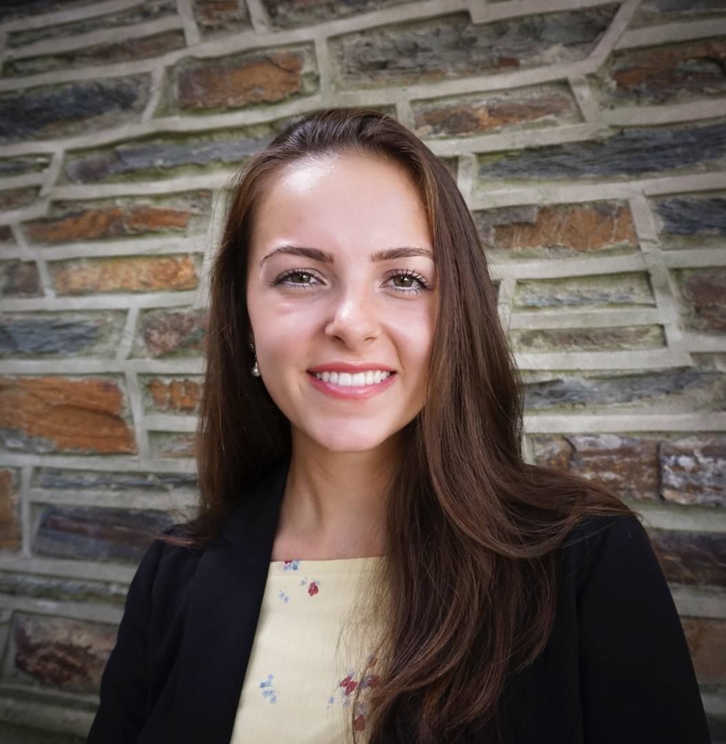 elena headshot-2 – The Franz Lab